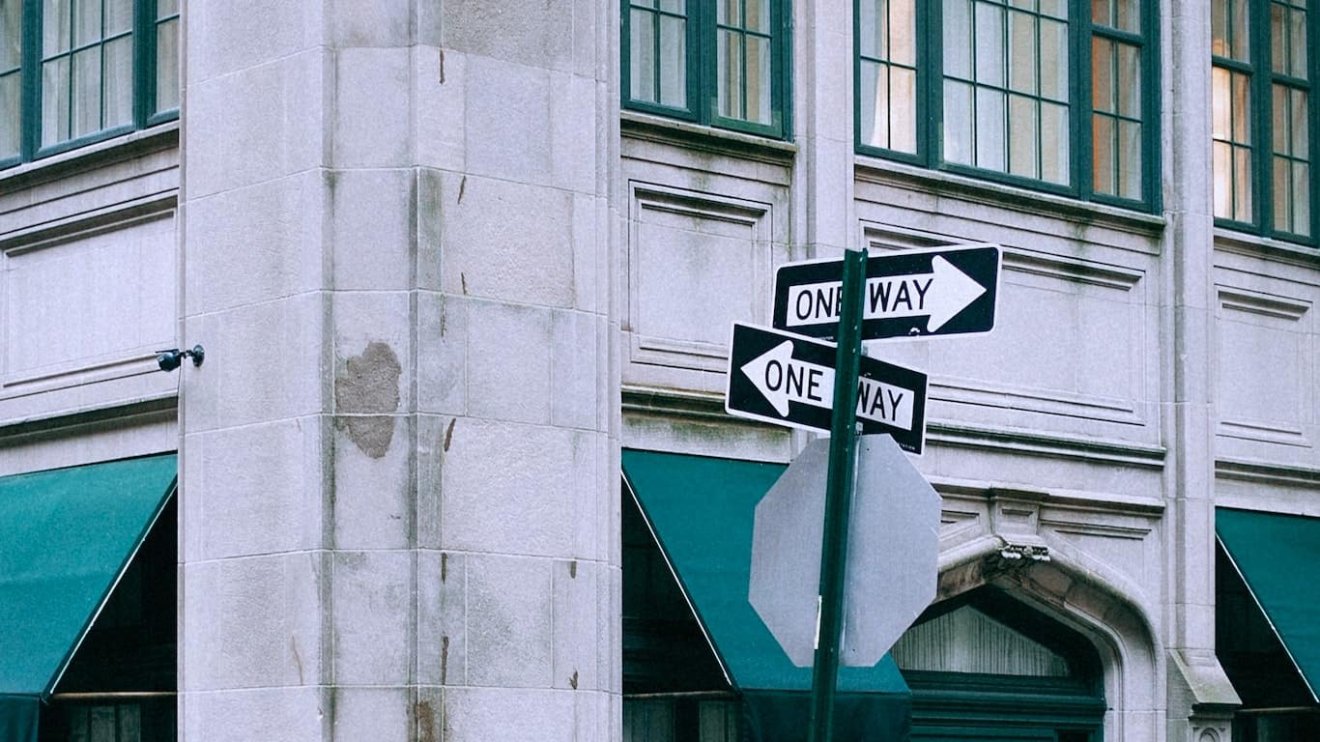 DBA vs LLC | 2023 Pros, Cons, Differences, What's Best?